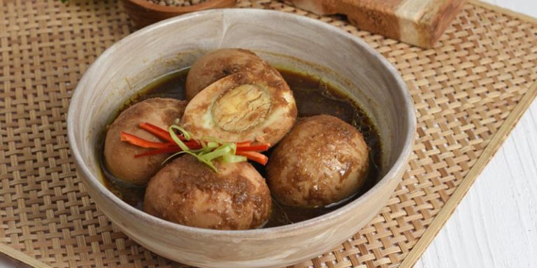 Semur Telur Khas Indonesia yang Lezat dan Mudah Dibuat - Indonesia Vox