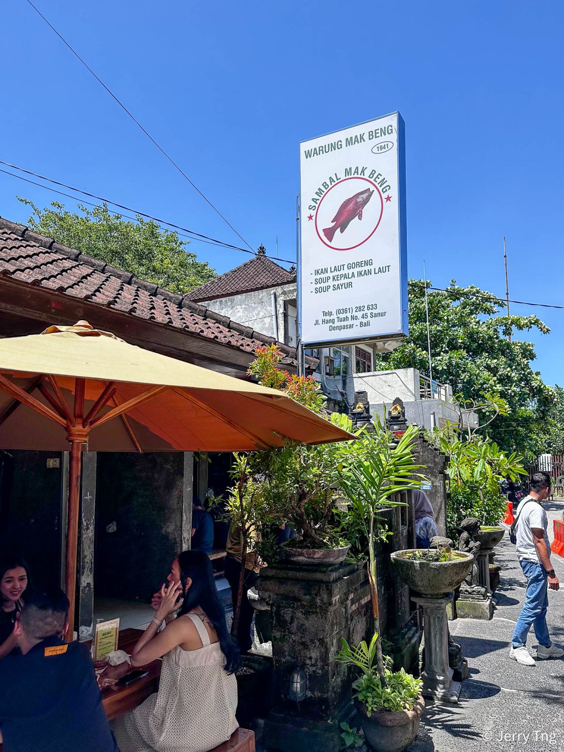 Warung Mak Beng: Tempat Kuliner Tradisional yang Tetap Populer di ...